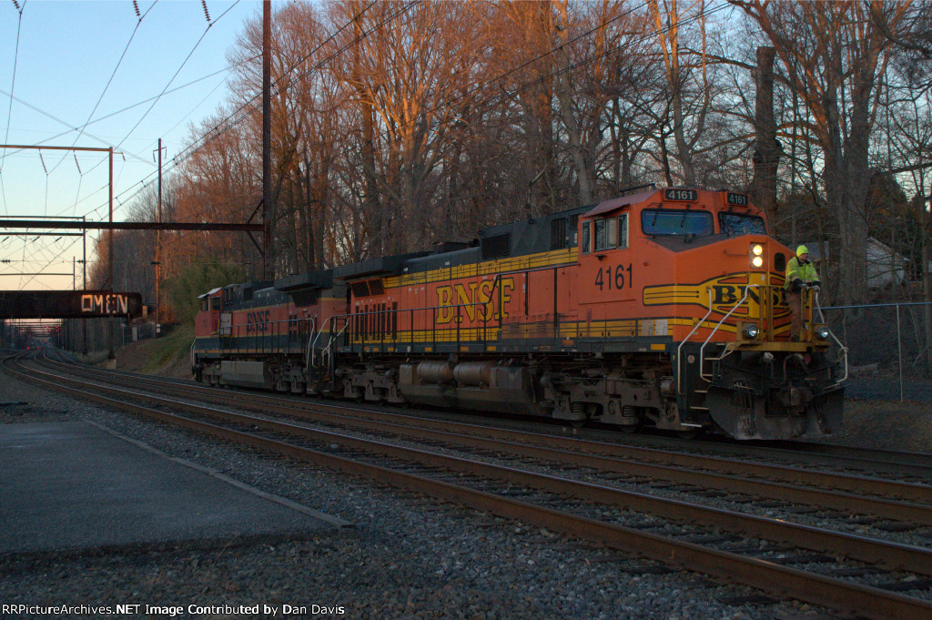 BNSF C44-9W 4161 trails on Q418-18